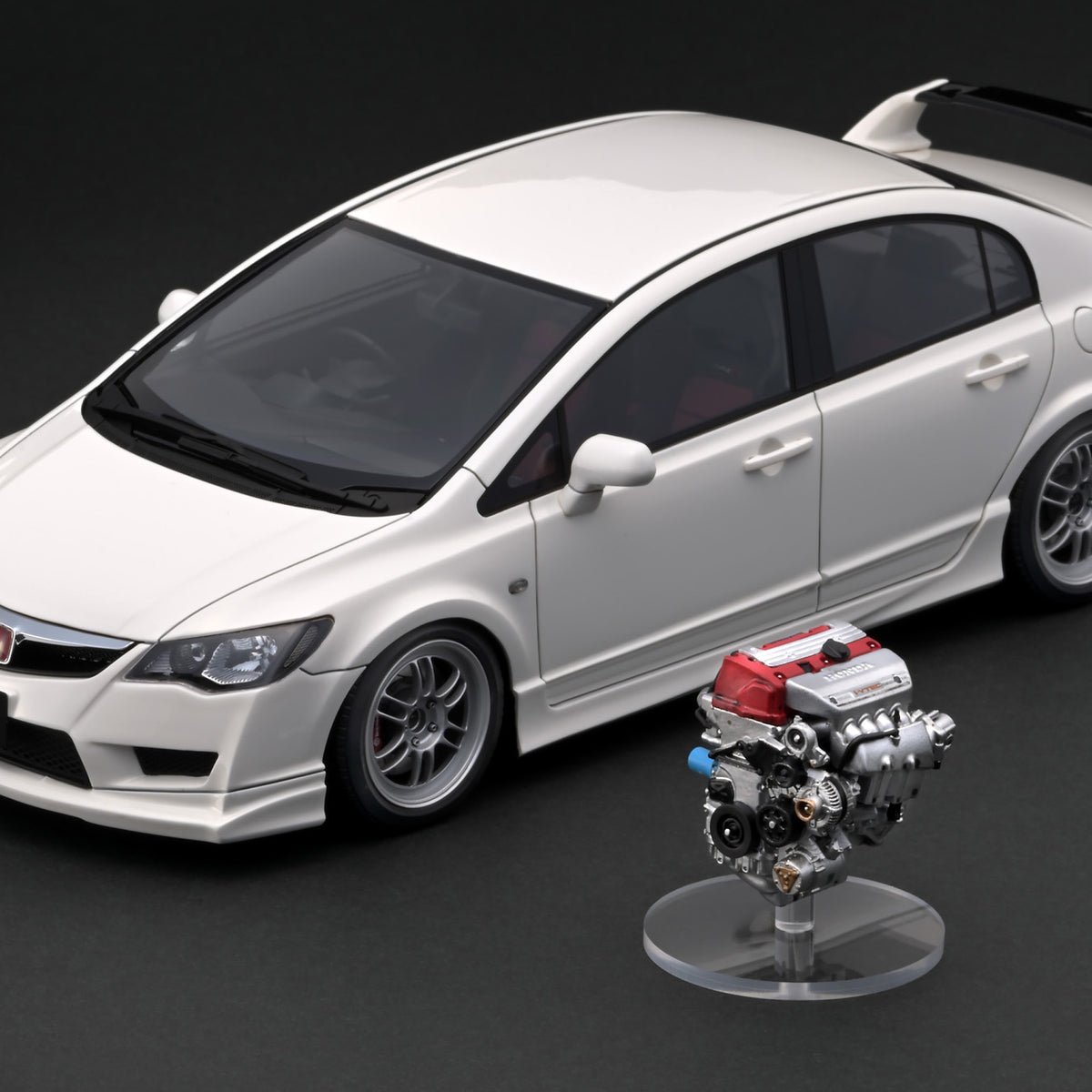 Ignition Model 1:18 Honda Civic (FD2) Type-R in White with Engine Disp ...