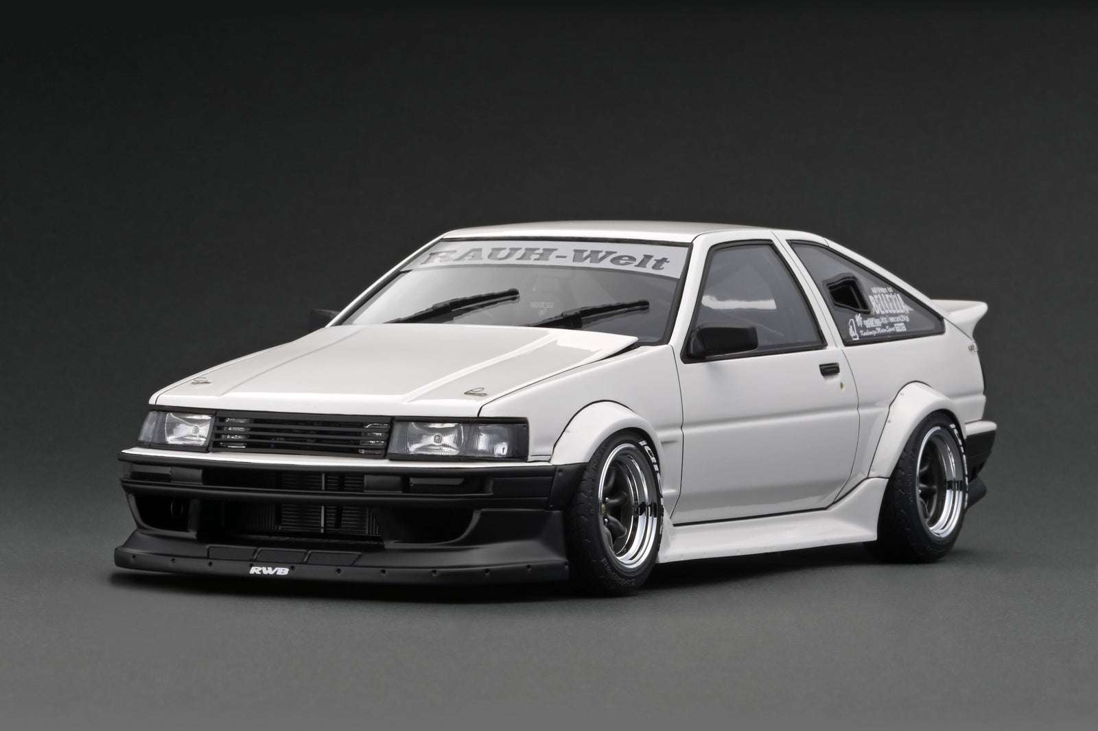 Ignition Model 1:18 Toyota AE86 RWB in White & Black with 4AG Engine D