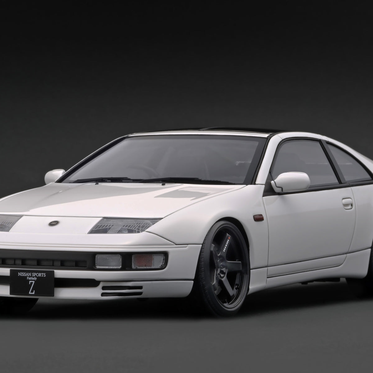 Ignition Model 1:18 Nissan Fairlady Z (Z32) 2+2 in White – Model Cars ...
