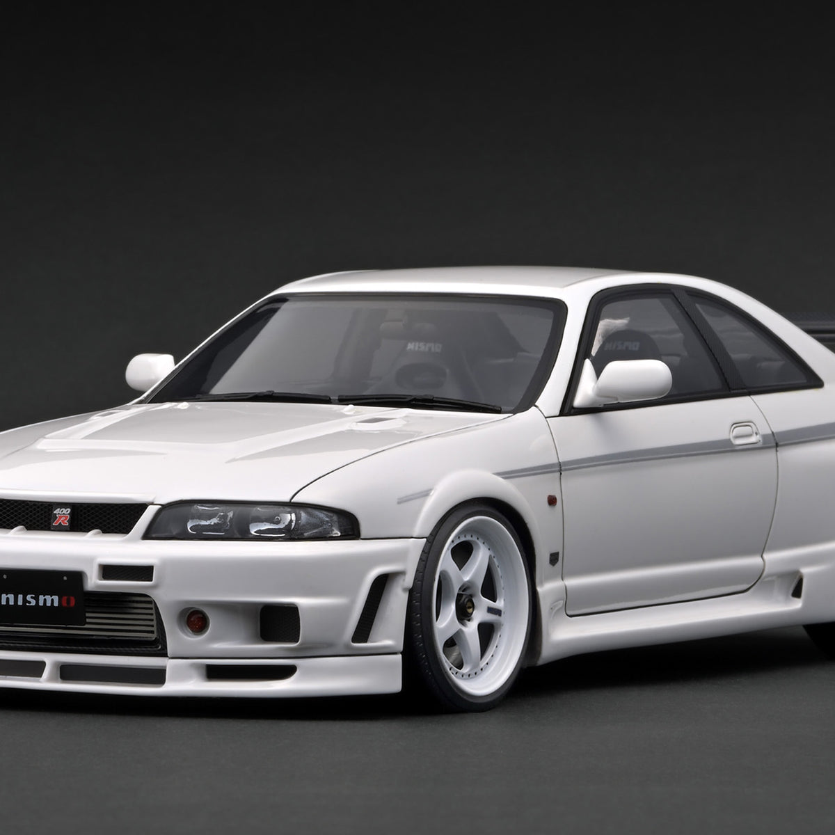 Ignition Model 1:18 Nissan Skyline (R33) GT-R NISMO 400R in White ...