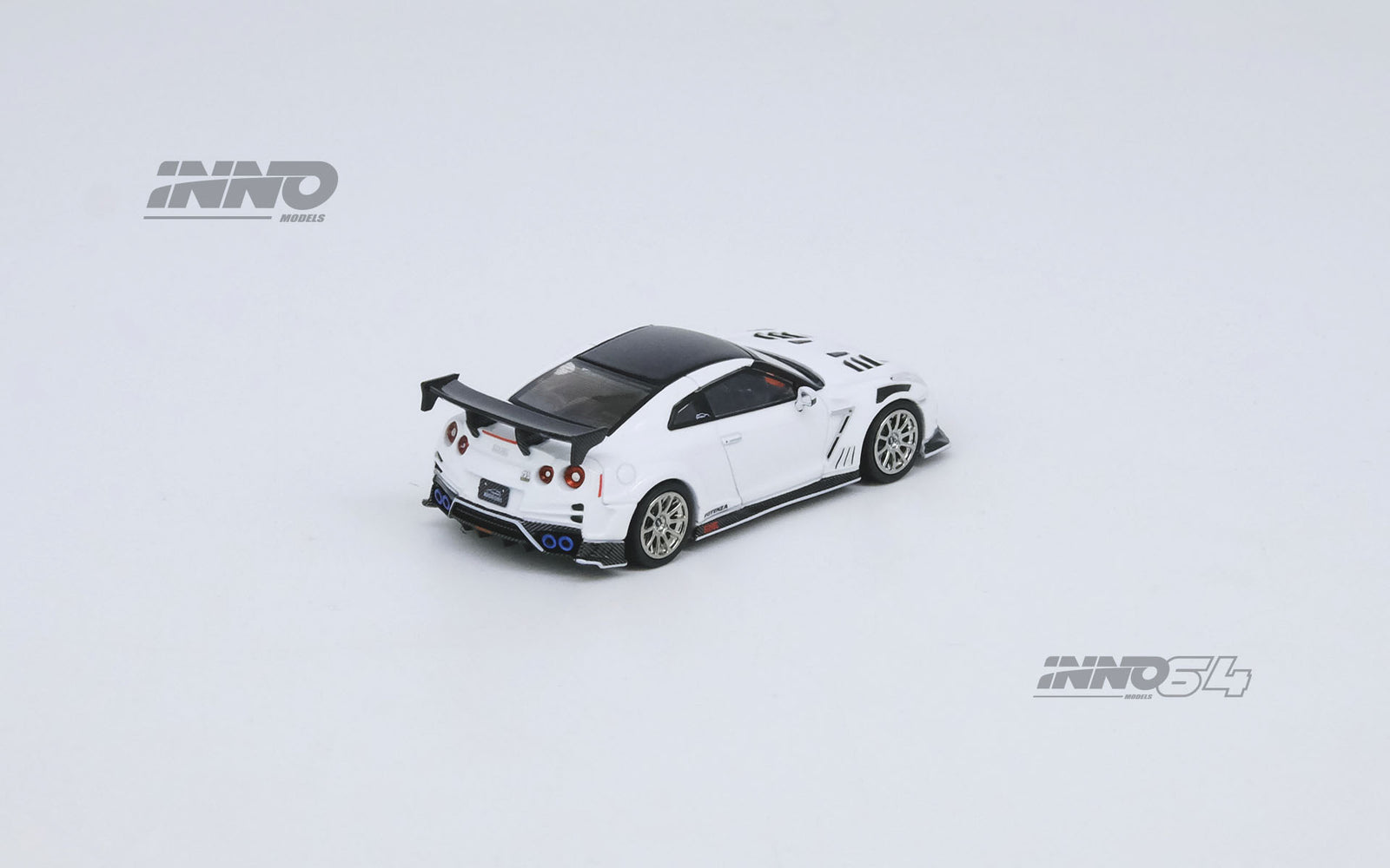 INNO64 1:64 Nissan GT-R (R35) "TOP SECRET" Tokyo Auto Salon 2021